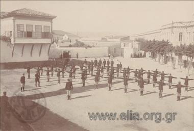 SearchCulture.gr | Γυμνάσια ευκαμψίας του β' τάγματος της Κρητικής ...